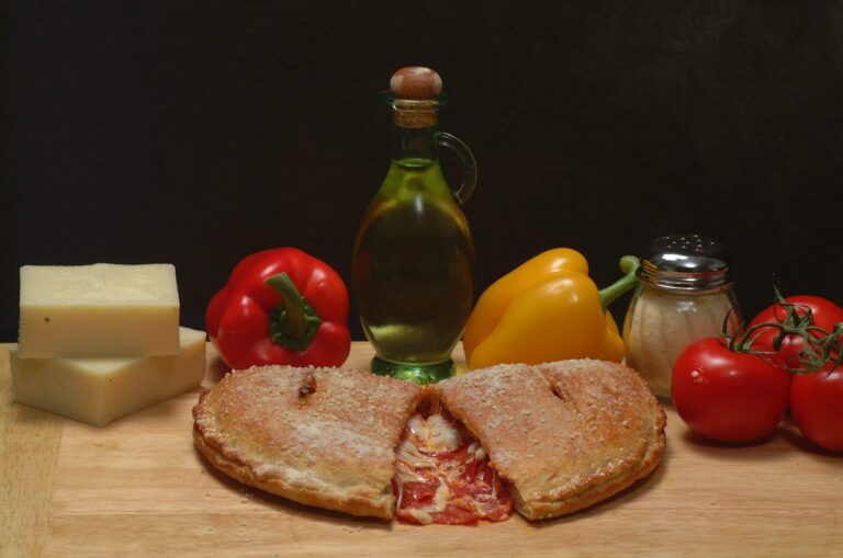 Calzones & Sandwiches - Papa's Pizza